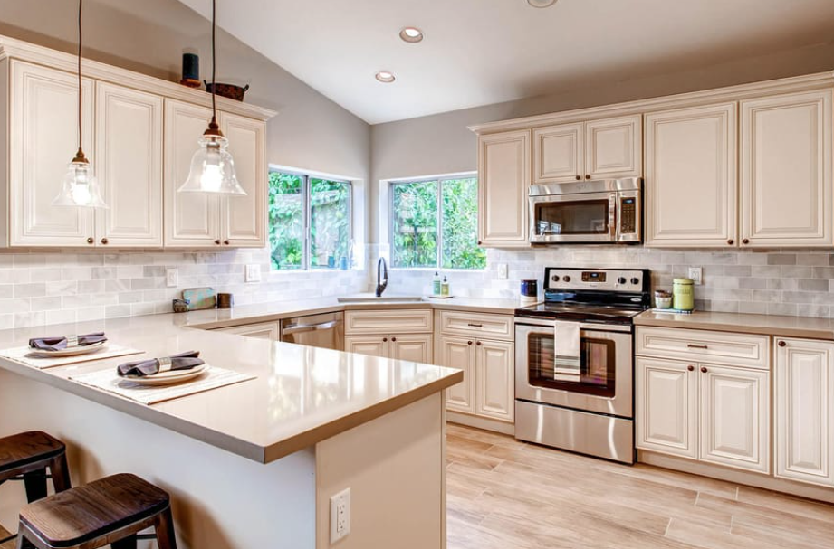 French Vanilla Kitchen Cabinet Door – Quality Kitchens For Less